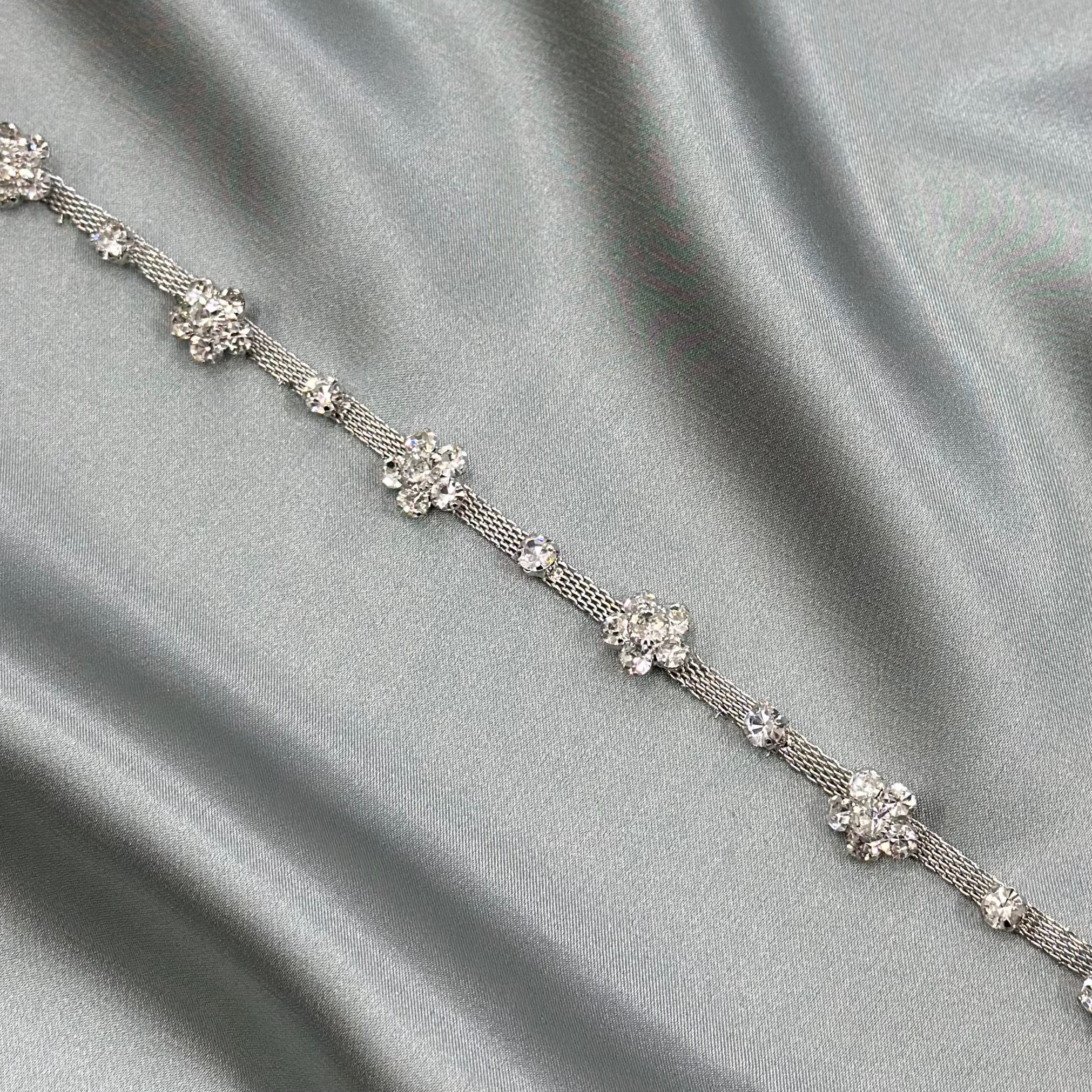 Tiny flowers Rhinestone trim LA-353 by yard – Axiland Rhinestone Depot